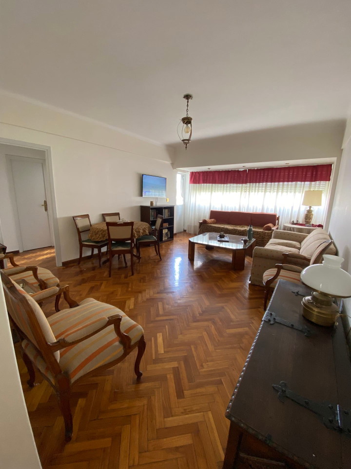 4-room Flat On Av. Sta. Fe, 2 Bedrooms - Buenos Aires