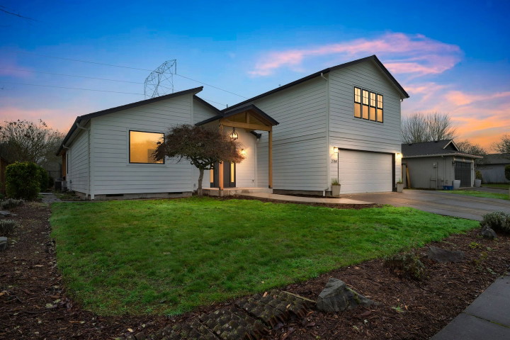 Luxury New Build In South Albany. 13 Miles To Osu! - Albany, OR