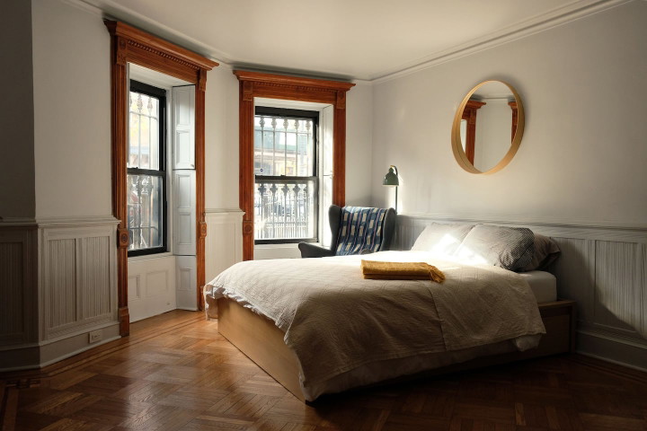 Brooklyn Brownstone Private Garden Apartment - Brooklyn, NY