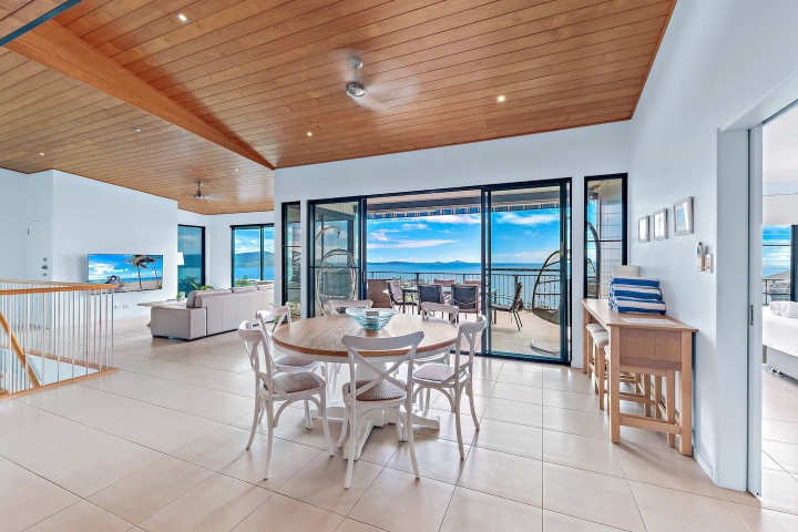 Holiday On The Horizon, Airlie Beach Holiday Home - Whitsunday Islands