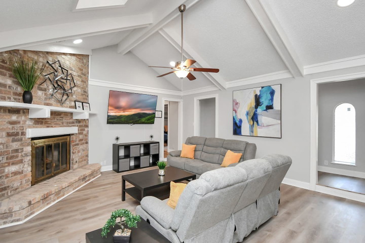 Forest Glade Retreat W/ King Bed & Pool | Near Iah - Houston George Bush Airport (IAH)