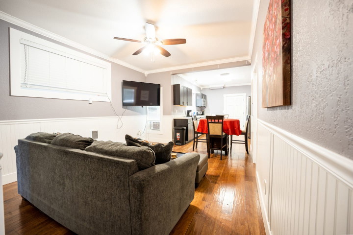 Lovely Downtown Tacoma Home Unit A - Tacoma, WA