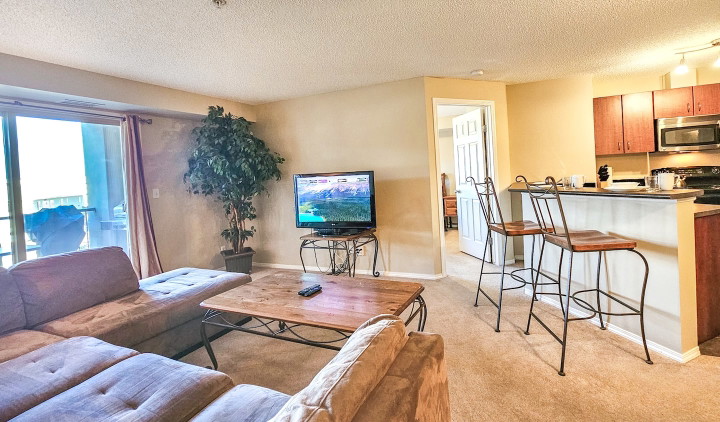 2 Bdrm | Lake Access | Ac | Pool - Invermere
