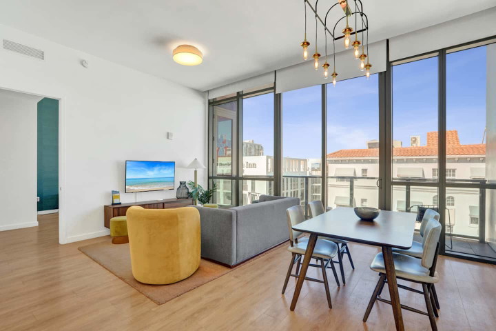 17west 1br | Balcony & Pool, Walk To South Beach - Miami Beach, FL