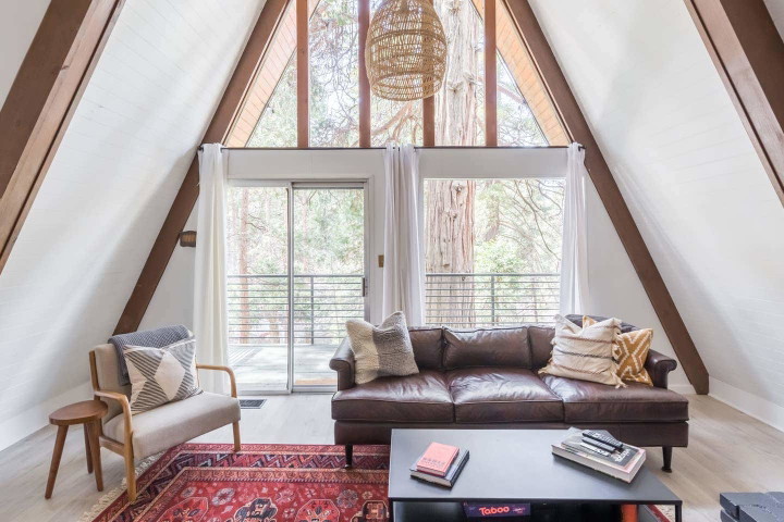 Cozy Mountain A-frame With Sauna & Cold Plunge - Lake Arrowhead, CA