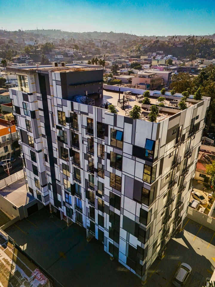 Modern Studio In Downtown Tijuana With Parking, A/c, Gym And Rooftop - Tijuana