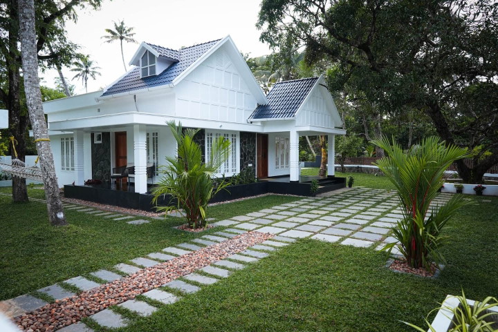 The Outhouse Private Pool Villa No Shared Spaces - Alappuzha