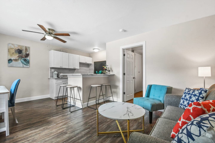 Uptown Orlando Mcm Home Near Medical District - Winter Park, FL