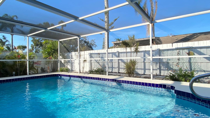 Sunshine Oasis 2 With Heated Pool.  Minutes To Gulf Beaches And Img - Anna Maria Island, FL