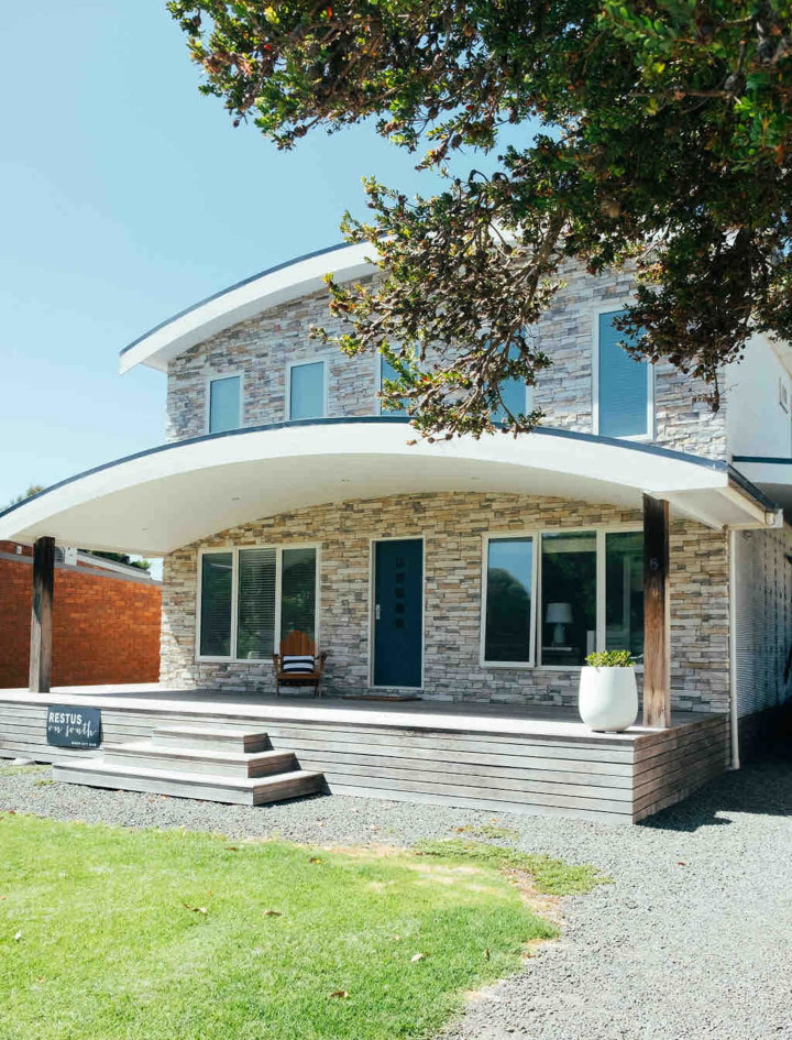 Restus On South ~ Coastal Luxury - Port Fairy