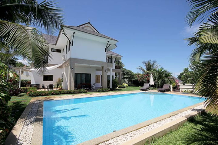 Beautiful Private (12m) Pool Villa With Big Garden - Thailand