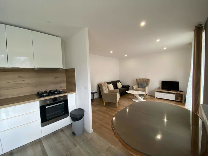 Appartement T4, 3 Chambres - Albertville