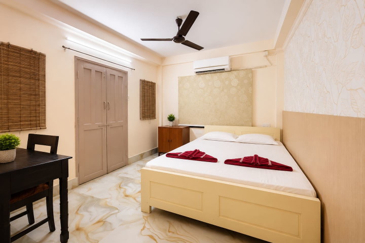Artists Residency - 5 Mins To Underground - Kolkata