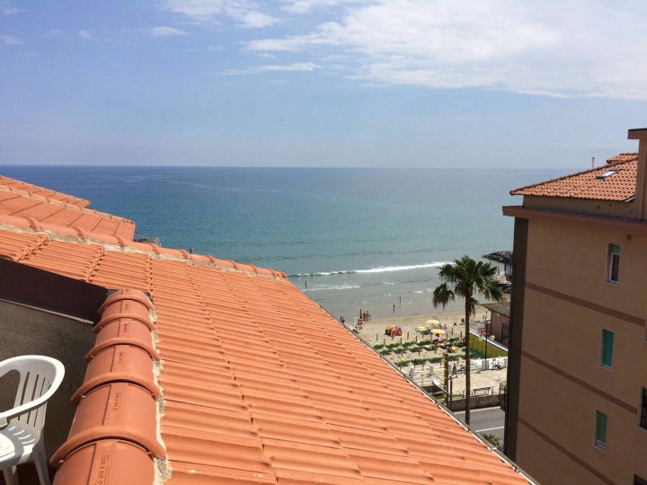 Attico Fronte Mare In Andora ( Sv ) - Andora