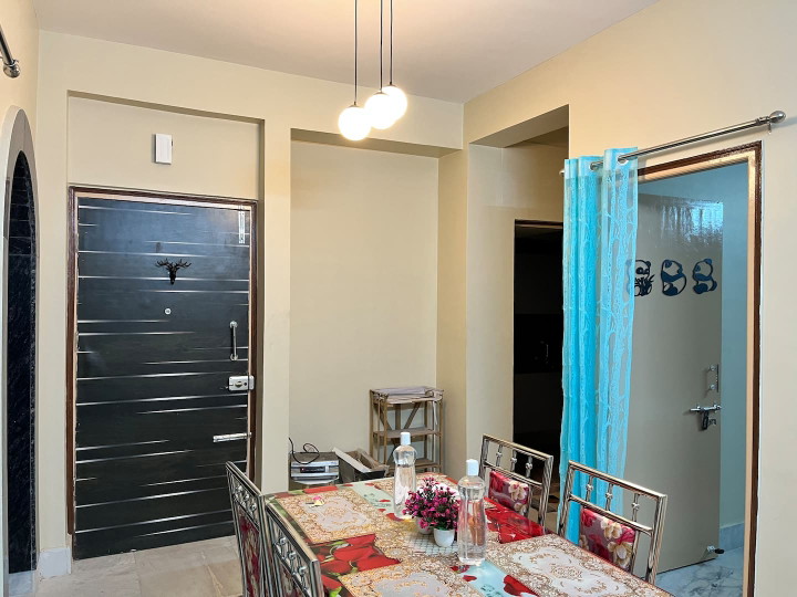 Ac Cozy 2-bedroom+ Kitchen + Living: Near Airport - Calcuta, WB, India