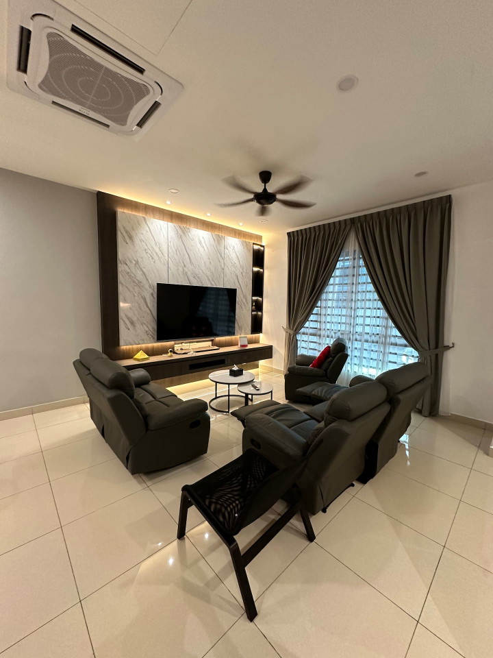 Kluang Family Homestay · 4 Ensuite Rooms · 11 Pax - Kluang