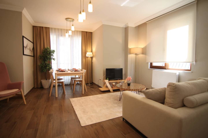 Spacious 2br Flat | Quiet Stay By Golden Horn - Fatih