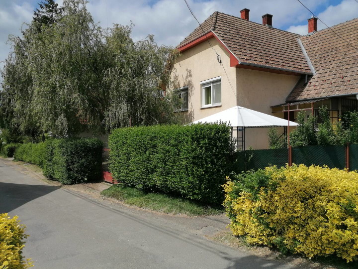 Maison Gabriella à Szólád, à Cinq Minutes Du Lac Balaton - Hongrie