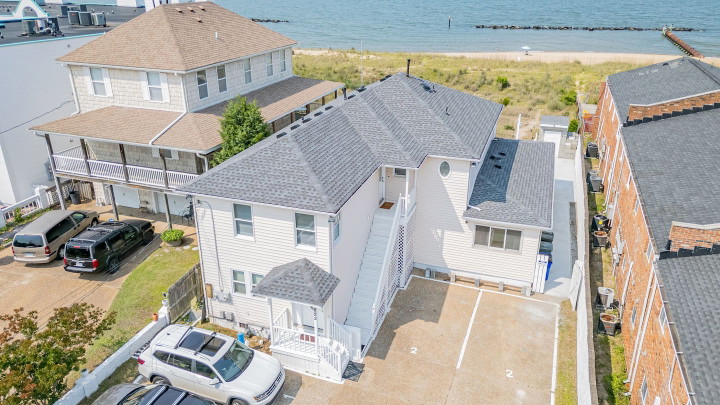 Oceanfront Cozy Beach Duplex - Norfolk, VA
