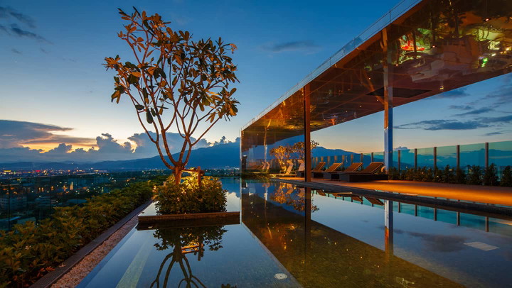Luxury Two Bed Condo Changklan Road - Chiang Mai