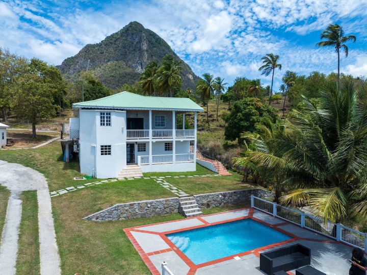 Piton Star Villa - Saint Lucia