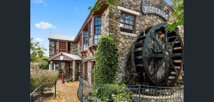 Montrose Apartment - Montville