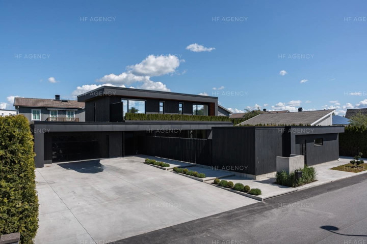 Villa Noir | Modern Luxury In ÖRebro - Örebro