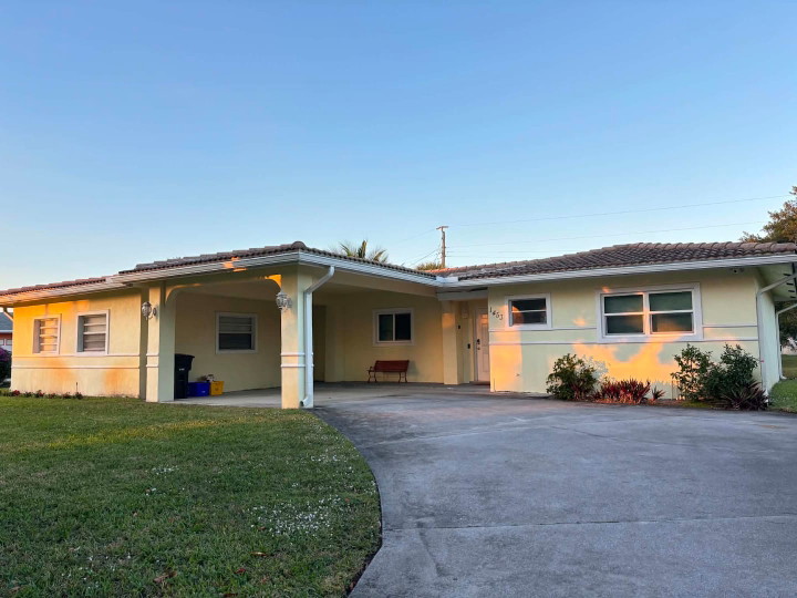 Duplex Confortable Avec Manguier à West Palm Beach - West Palm Beach, FL