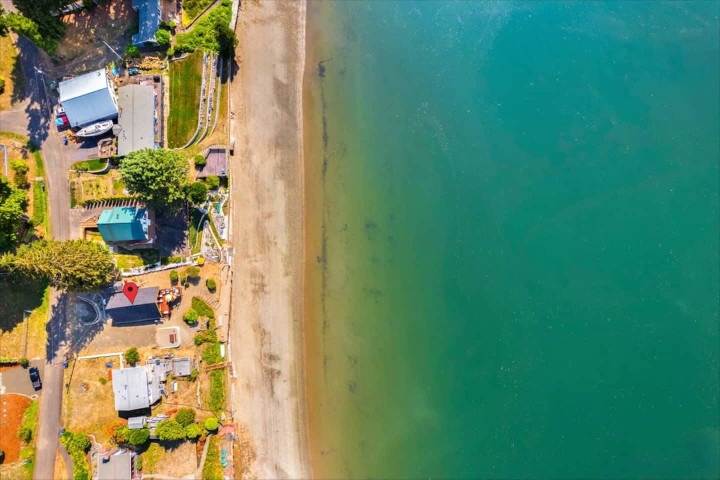 2br Beachfront A-frame Retreat | Deck, Views & Bbq - Shelton, WA