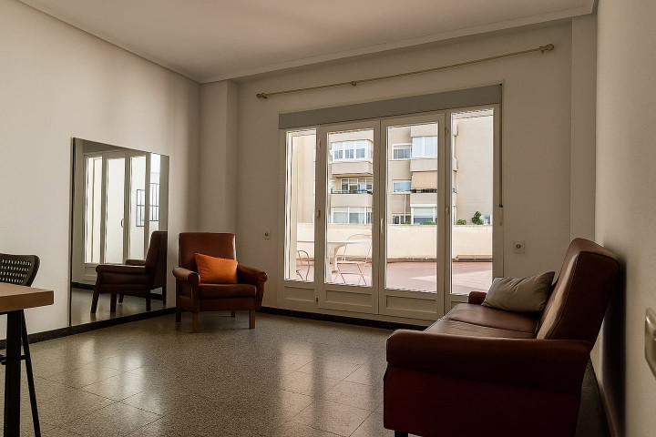4-bedroom Flat On Av. Blasco I - Valencia