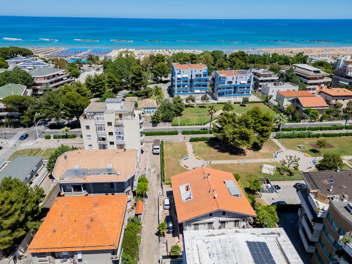Guesthost - Two-levels Apartment With Balconies - Pescara