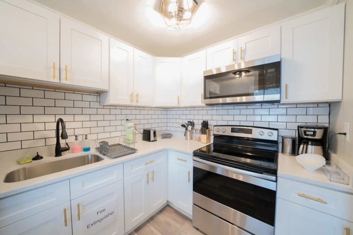 Ov Mosaic - Summer Suite - Norfolk, VA