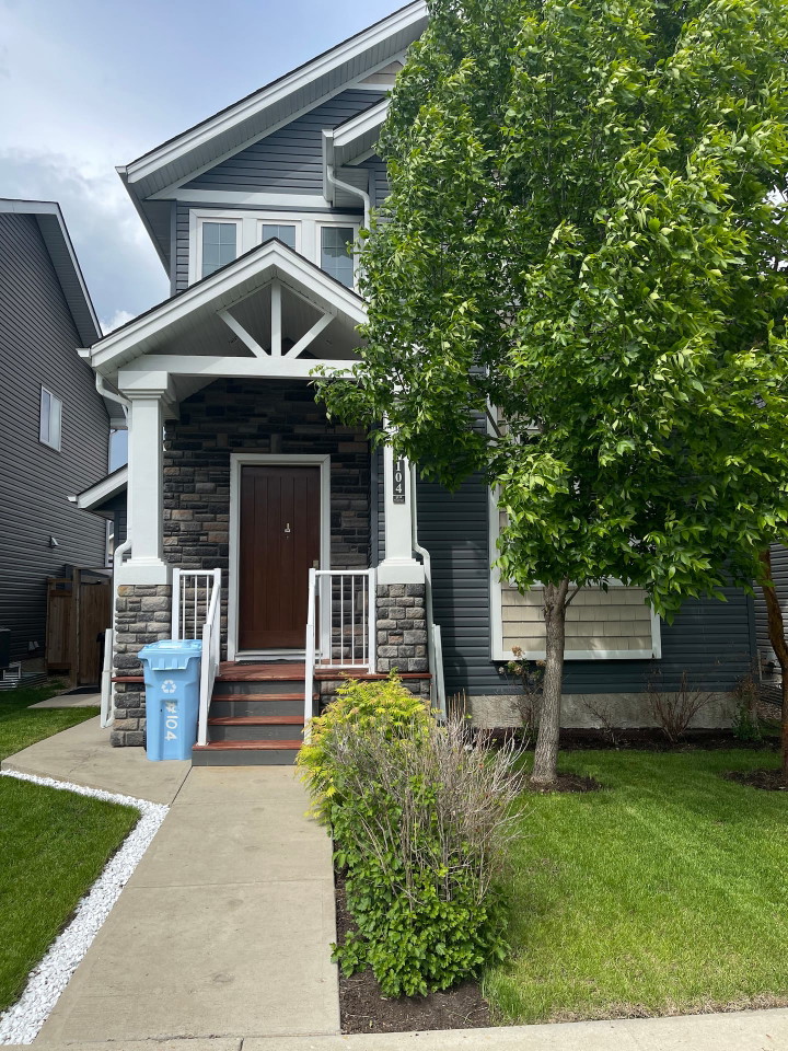 20 Mins To Suncor Base Site - Legal Basement Suite - Fort McMurray