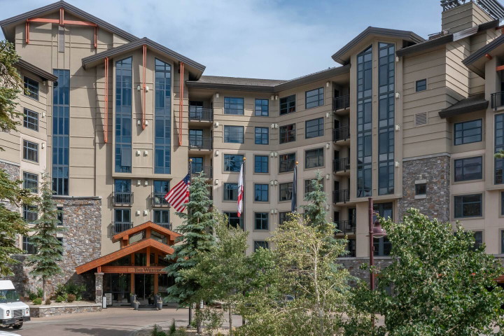 Westin Village Condo #525 King+sofa+pool+fireplace - Mammoth Lakes, CA