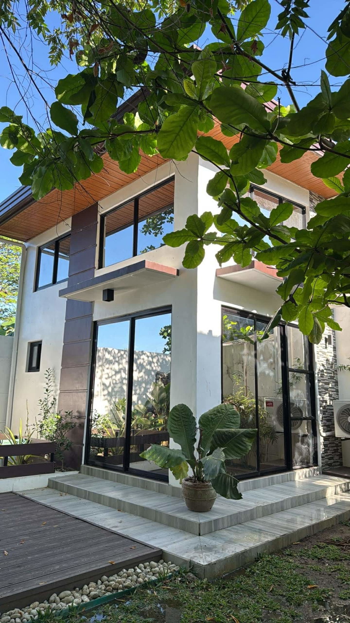 Guest House In A Garden - Philippines