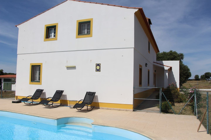 Country House With Pool - Nisa