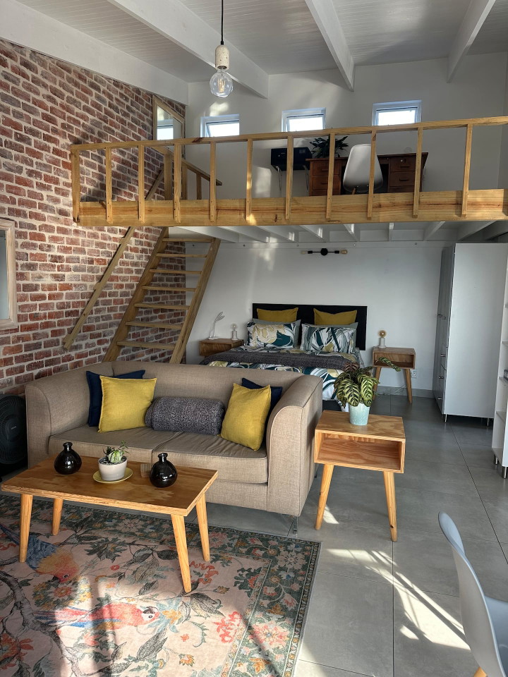 Modern Loft Apartment Downtown Nr 3 - Plettenberg Bay