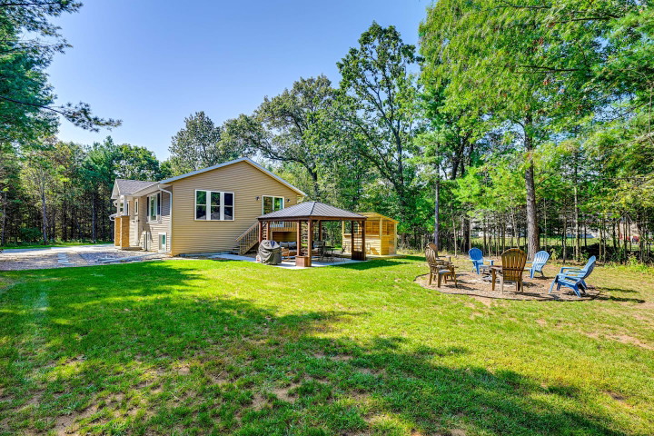 Family Home W/ Hot Tub: 2 Mi To Petenwell Lake! - Wisconsin