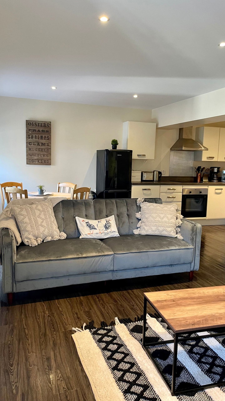 Second Floor Apartment Next To Pubs & Restaurants - Kirkwall