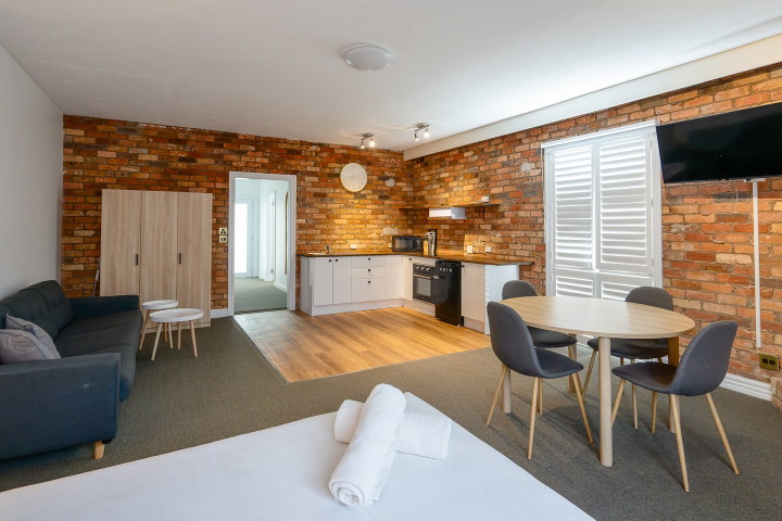 Waves 25 - Warrnambool