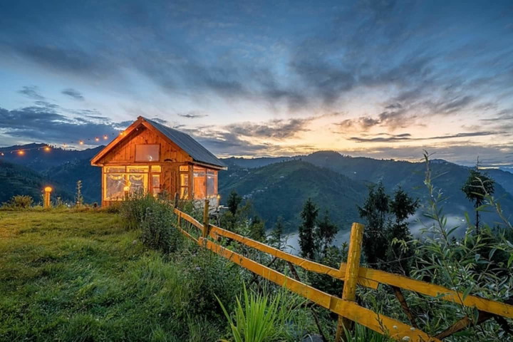 Cabin In The Clouds | Camp Himalayan Heritage - Inde