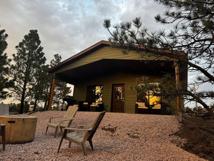 Cozy Cabin With Farm Experience! - United States