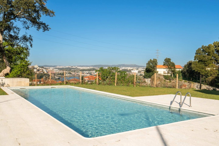 Elegant Flat With Pool And Garage By Hostwise - Vila Nova de Gaia