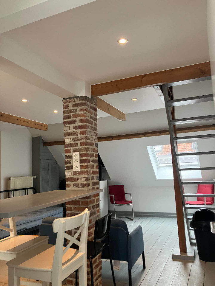 Antwerp Mezzanine Flat - Zwijndrecht
