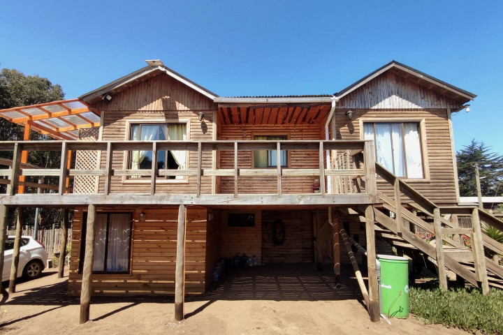 Beautiful Rustic Cabin Steps From Playa Caucau - Quintero