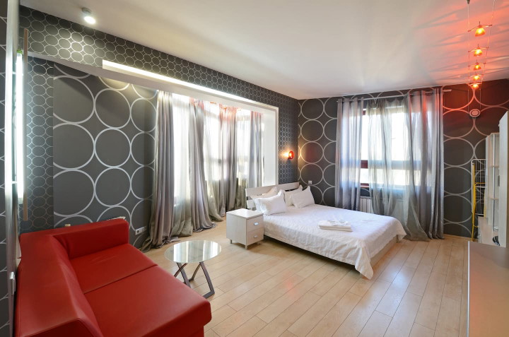 Top Floor Grey Double Room With Bath Tube - Kyiv