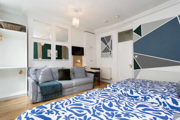 Soho Super Cool With Air Conditioning 1 - London