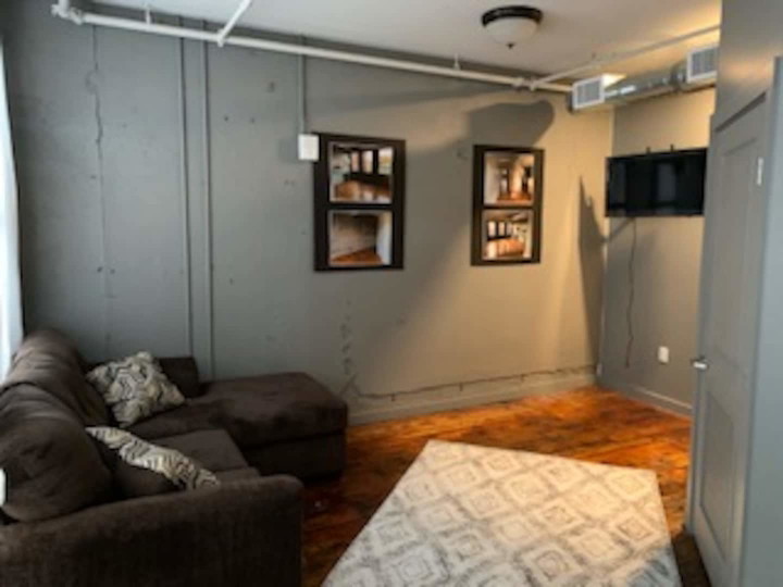 Armory Square Apartment - Syracuse, NY