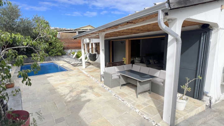 Case Noalys* * * 3 Chambres, Piscine Chauffée - Saint-Gilles les Bains