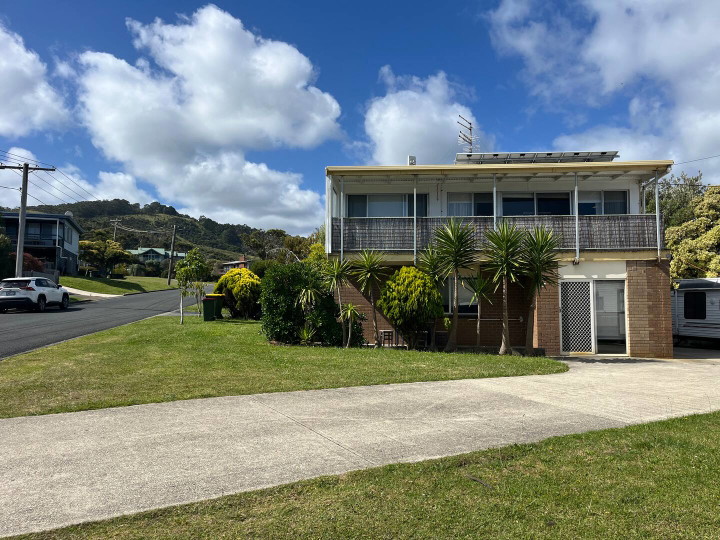 Skenes Creek Beachshack, Cheerful 2 Bedroom Escape - Great Ocean Road